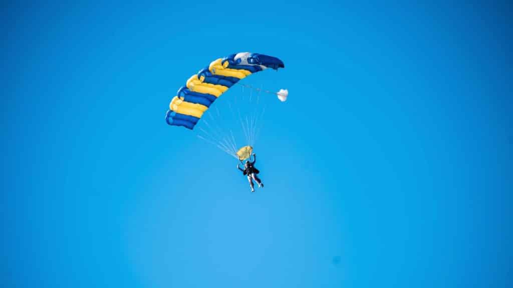 Skydive Solo - Skydive Australia